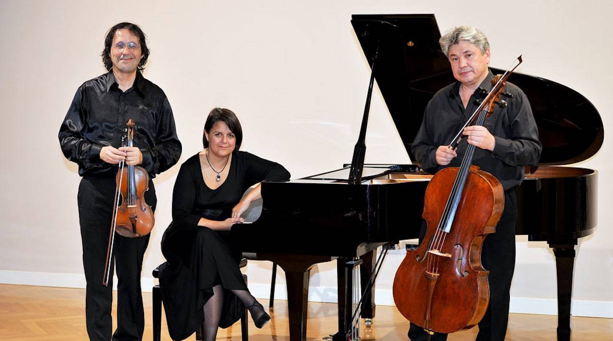Live in London-Amael Trio: Keys and Coffee Concert Series / Festival ...